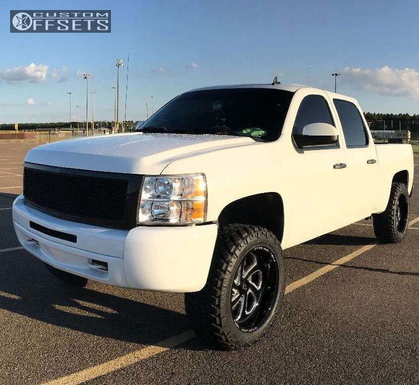 2013 Chevrolet Silverado 1500 with 22x10 -18 Fuel Flow and 325/45R22 ...