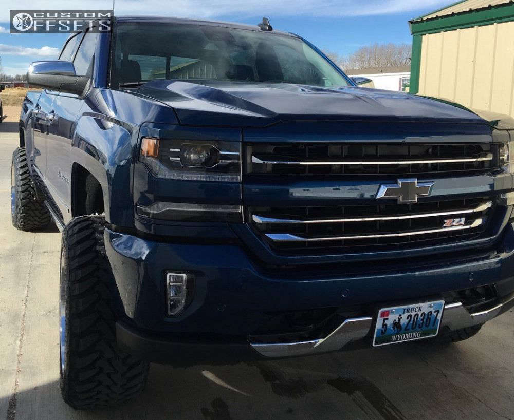 2017 Chevrolet Silverado 1500 with 20x12 -44 Moto Metal Mo975 and 33/12 ...
