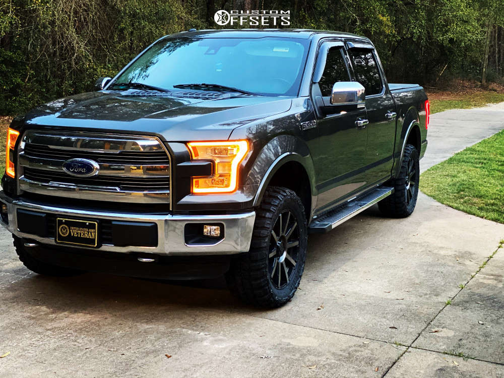 2016 Ford F-150 with 20x9 30 XD Xd847 and 33/12.5R20 Federal Couragia M ...