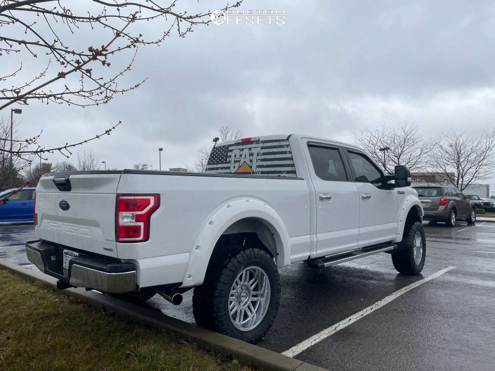 2018 Ford F-150 with 20x10 -24 Raceline Split and 35/13.5R20 Nitto ...