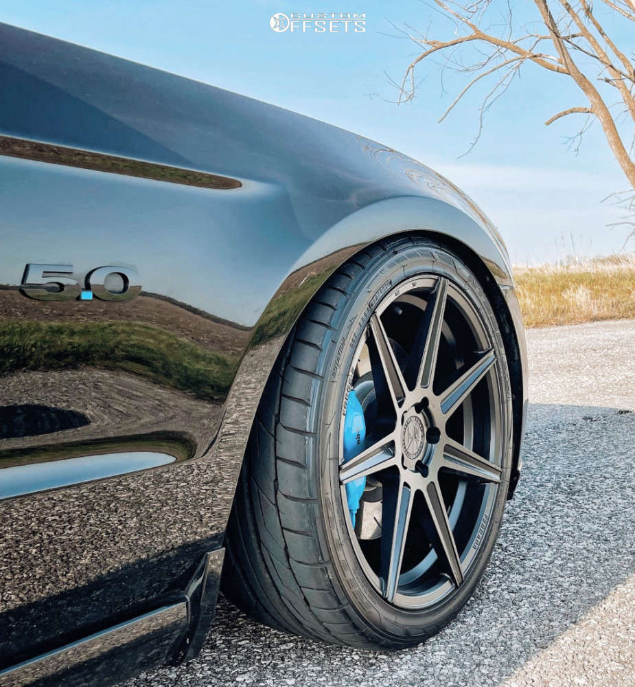 2014 Ford Mustang with 20x9 25 Ferrada F8-fr7 and 265/35R20 Nitto Nt555 ...
