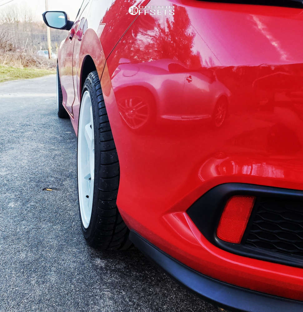 2018 Honda Civic with 18x8.5 30 ESR Sr07 and 235/40R18 Achilles Atr ...