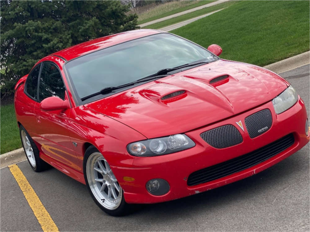 2004 Pontiac GTO with 18x8.5 35 Aodhan DS08 and 265/30R18 Nitto Nt555 ...
