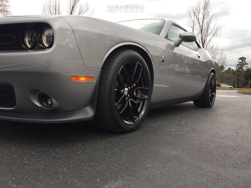 2018 Dodge Challenger with 20x9.5 20 OE Performance 179 and 275/40R20 ...