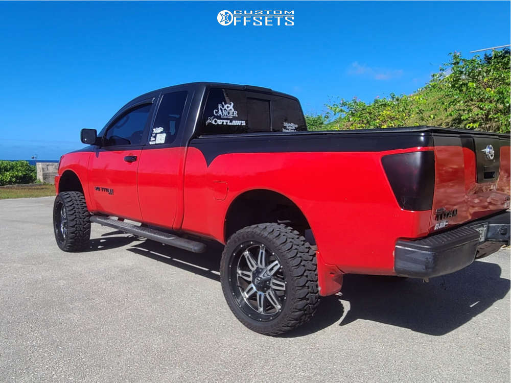 2007 Nissan Titan with 22x10 -24 Fuel Hostage and 33/12.5R22 Renegade ...