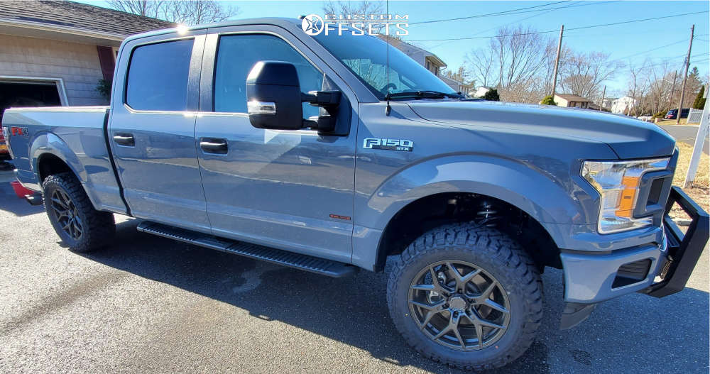 2019 Ford F-150 with 20x9 VenomRex Vr601 and 33/12.5R20 Kenda Klever R ...