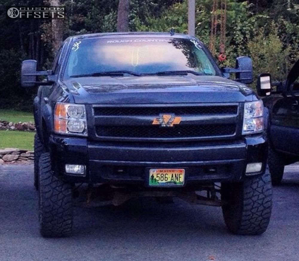 2007 Chevrolet Silverado 1500 with 18x9 -6 Tuff T01 and 35/12.5R18 ...