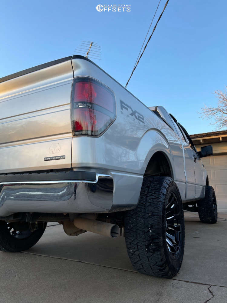 2011 Ford F-150 with 20x10 -12.7 Fuel Blitz and 33/12.5R20 Radar ...