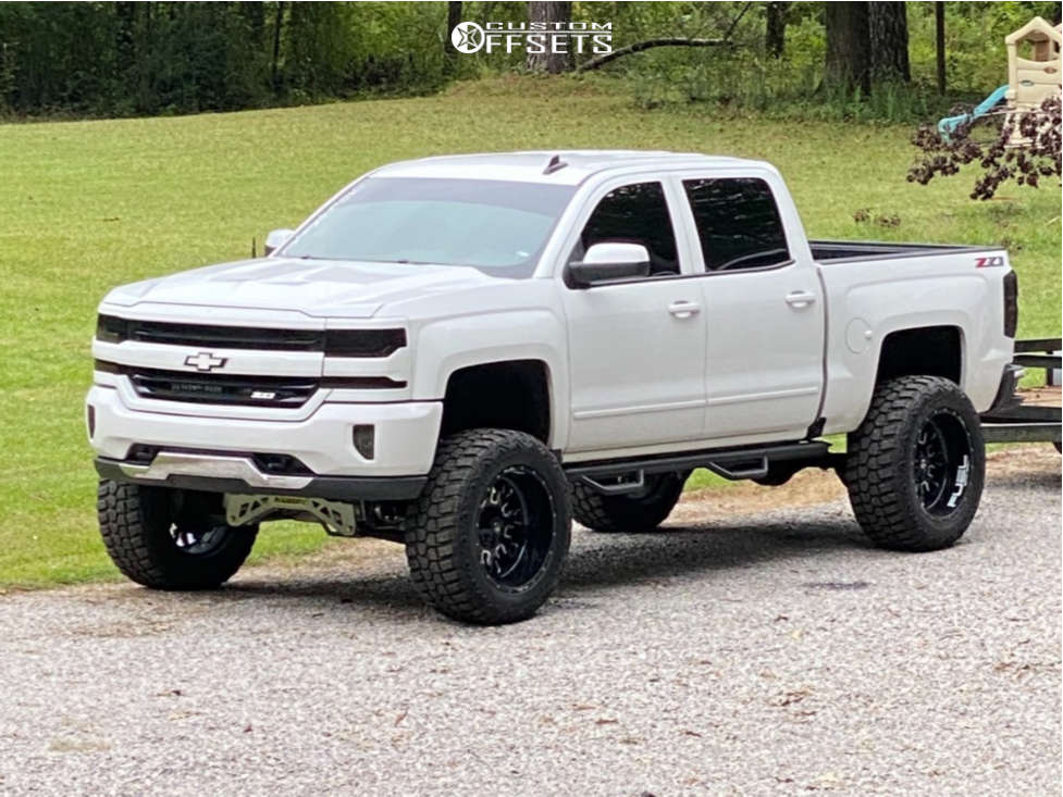 2018 Chevrolet Silverado 1500 with 22x12 -44 Fuel Stroke and 37/13.5R22 RBP Repulsor Mt and ...