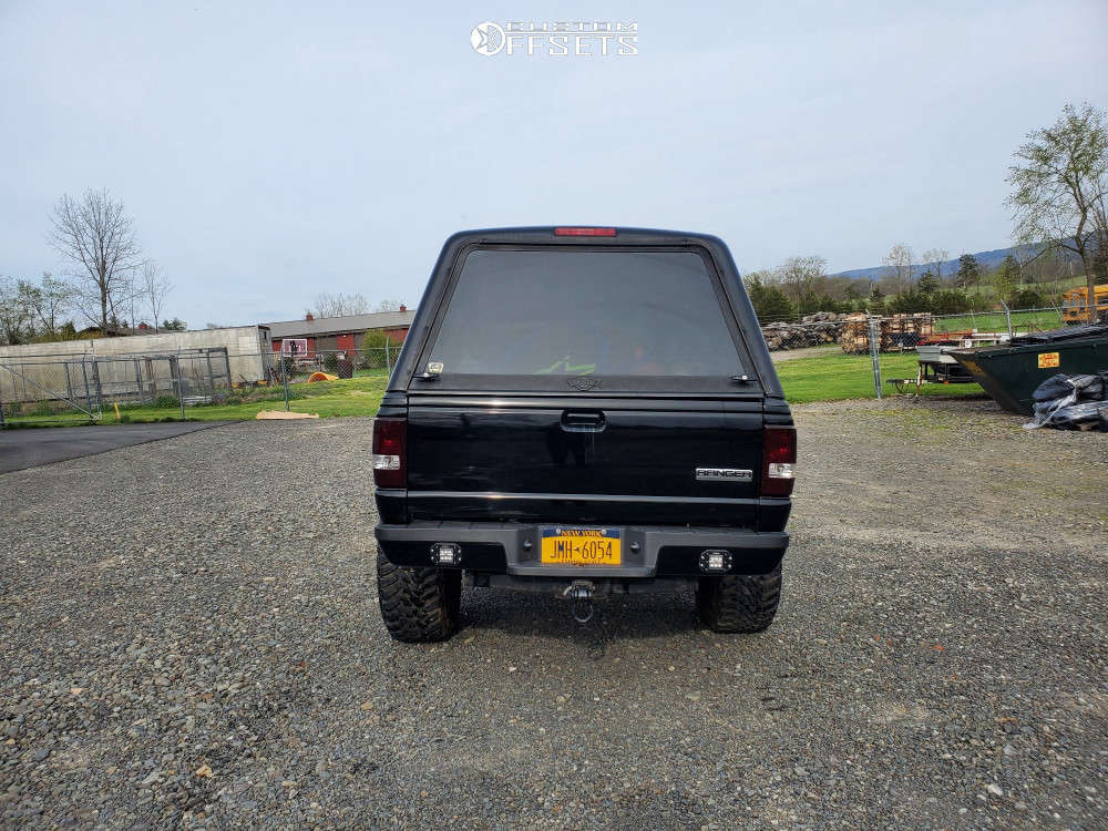 2003 Ford Ranger with 15x10 -43 Fuel Lethal and 33/12.5R15 Toyo Tires ...
