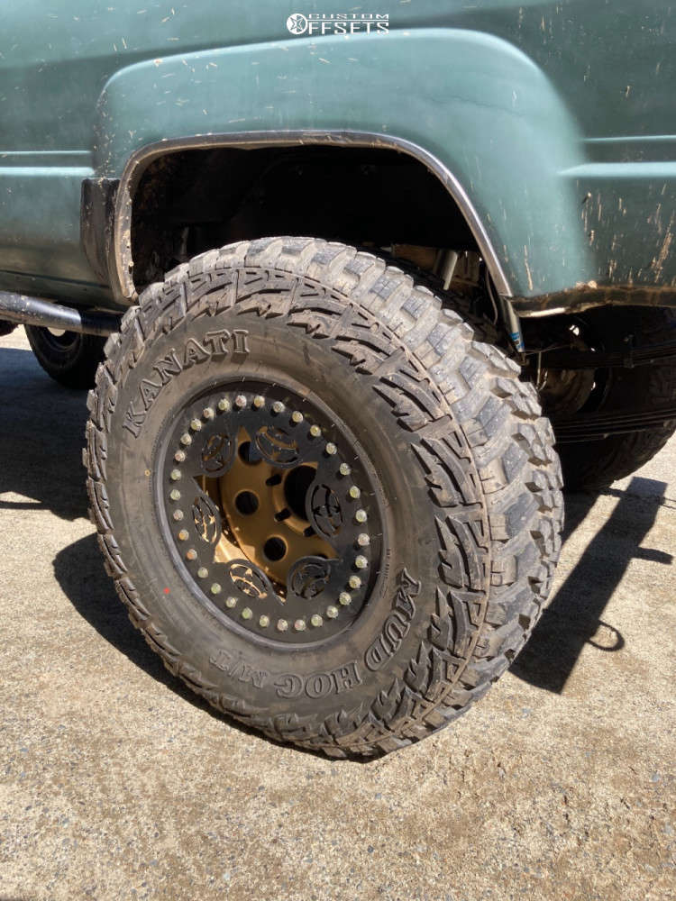 1986 Toyota 4Runner with 17x8 -12 Pro Comp Custom and 37/12.5R17 Kanati ...