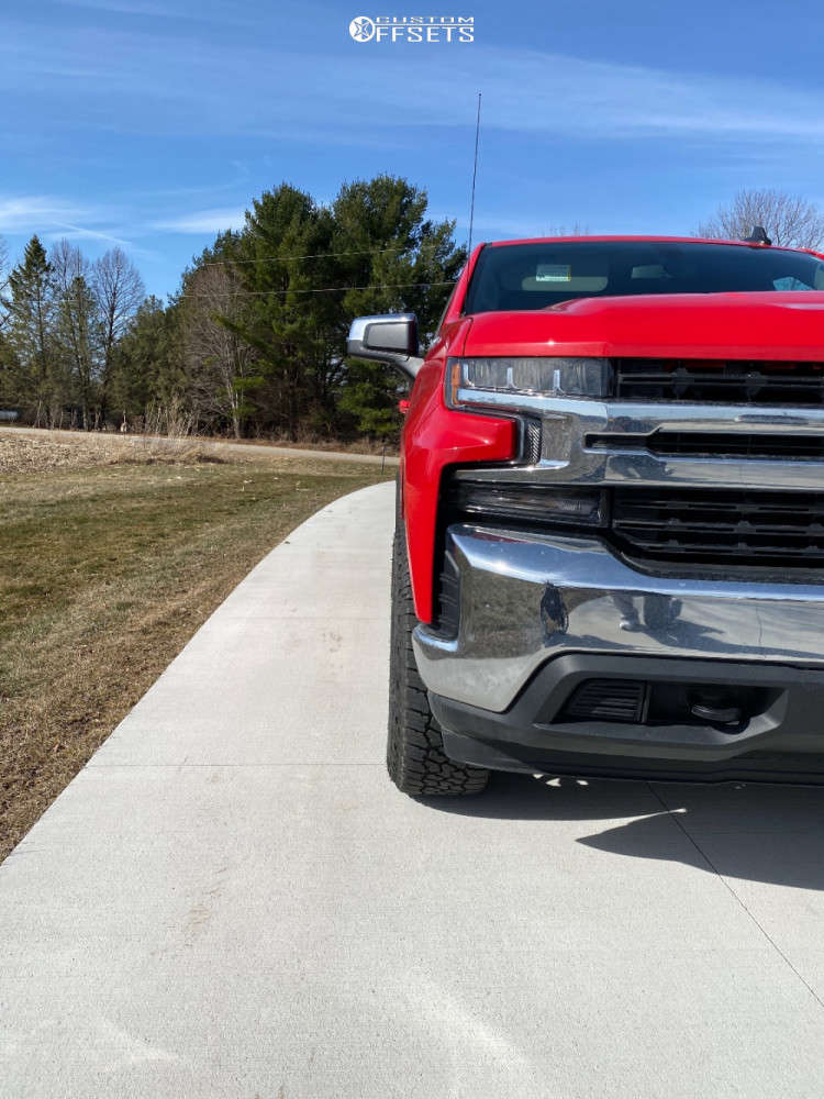 2020 Chevrolet Silverado 1500 with 20x9 0 TIS 544BM and 275/60R20 ...