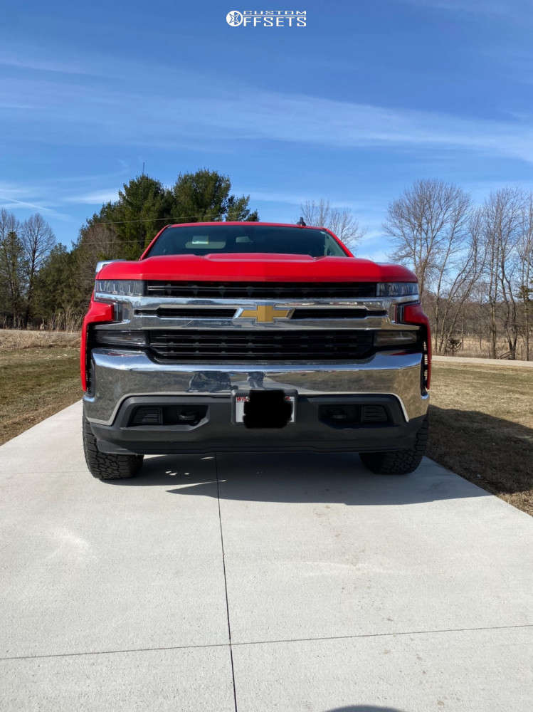 2020 Chevrolet Silverado 1500 with 20x9 0 TIS 544BM and 275/60R20 ...