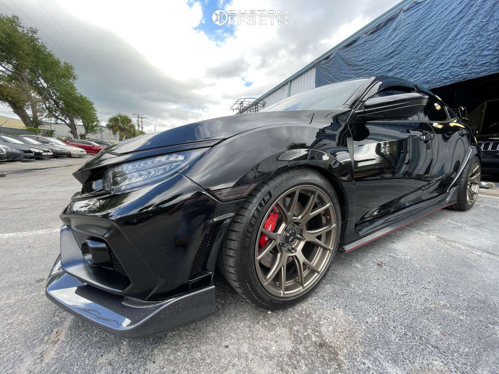 2018 Honda Civic with 18x9.5 35 Konig Ampliform and 255/40R18 Michelin ...