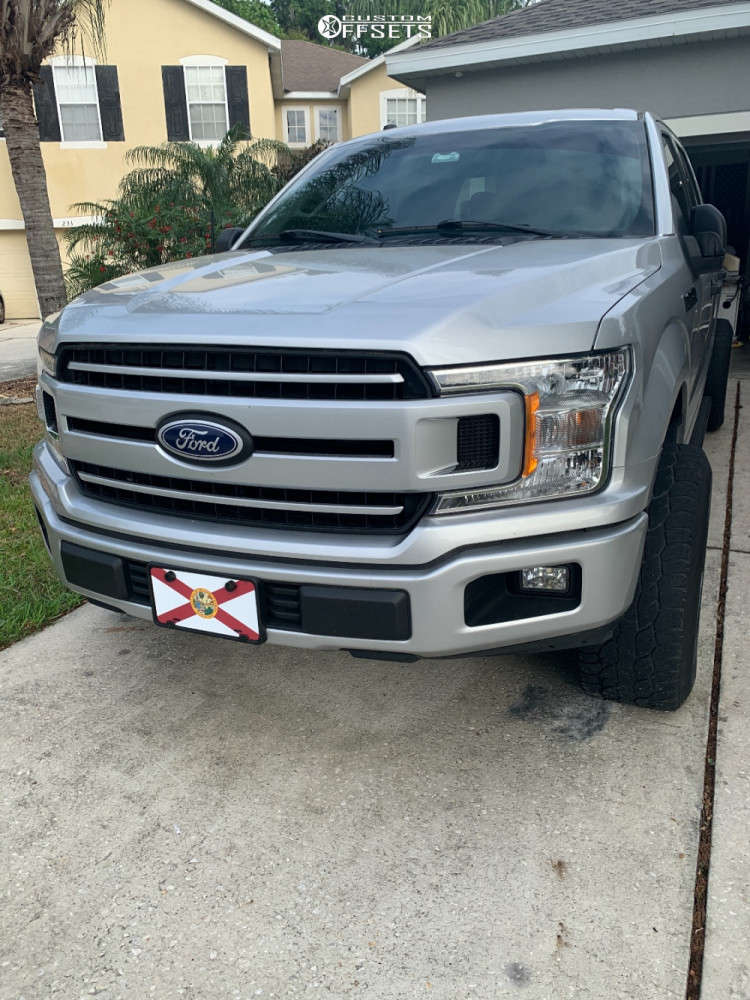 2018 Ford F-150 with 20x12 -44 Fuel Vandal and 33/12.5R20 Cooper ...