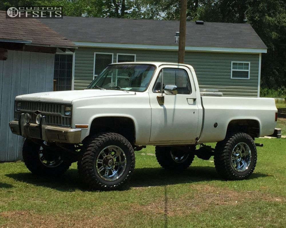 1982 Chevrolet K10 with 20x10 -24 XD XD809 and 37/13.5R20 Atturo Trail ...