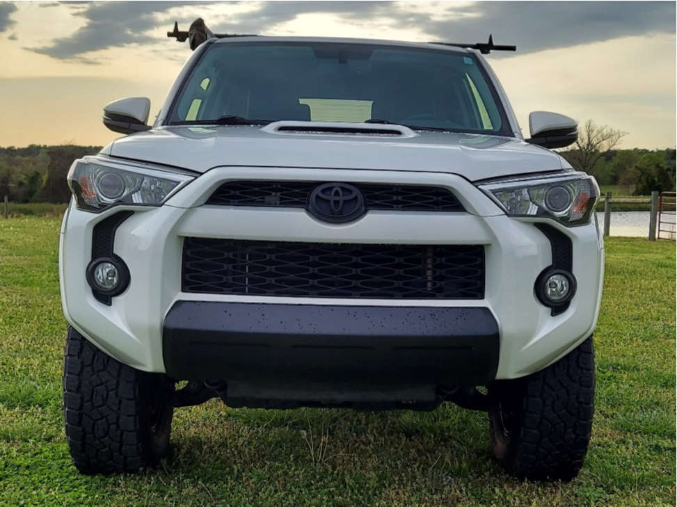2018 Toyota 4Runner with 17x8.5 0 Icon Alloys Rebound and 285/70R17 ...