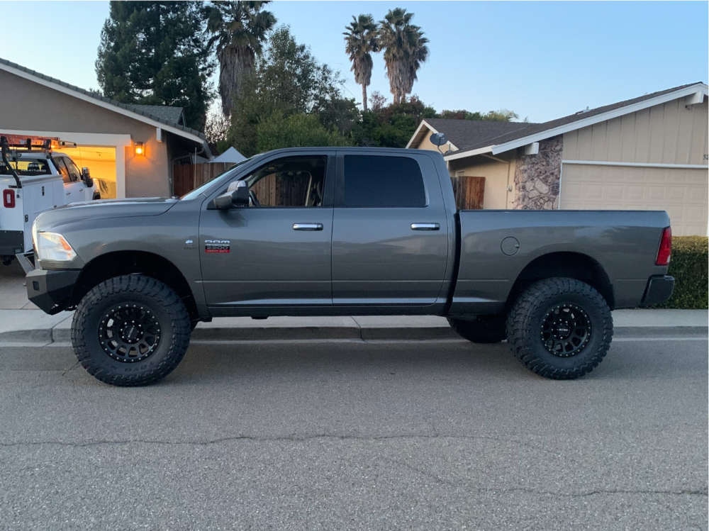 2011 Dodge Ram 2500 with 18x9 -24 Method Mr305 and 37/13.5R18 Toyo ...