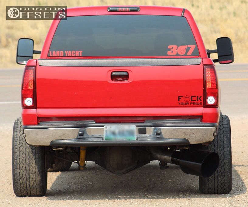 2005 Chevrolet Silverado 2500 HD with 20x10 -18 Fuel Turbo and 305/50R20 Falken Ziex STZ05 and ...