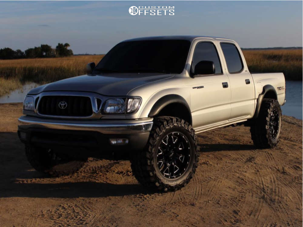 2003 Toyota Tacoma with 18x9 18 Ultra Hunter 203 and 33/12.5R18 ...