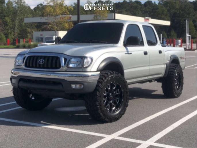 2003 Toyota Tacoma with 18x9 18 Ultra Hunter 203 and 33/12.5R18 ...