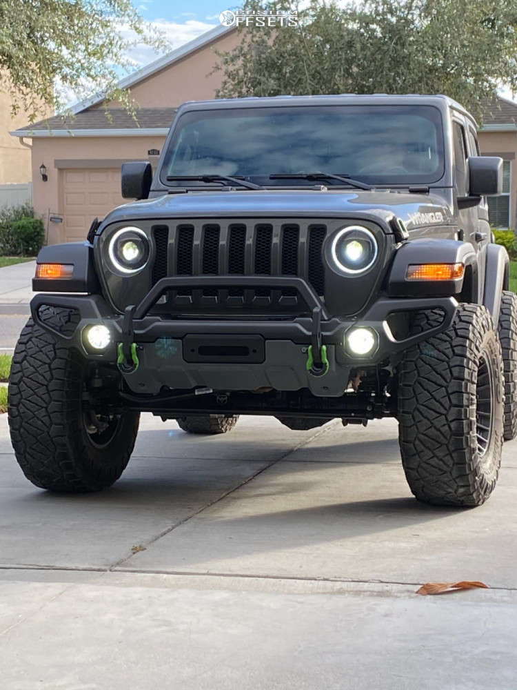 2020 Jeep Wrangler with 17x9 -12 Fuel Militia and 35/12.5R17 Nitto ...