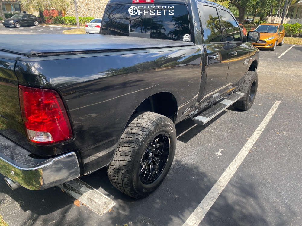 2017 Ram 1500 with 20x10 -18 Fuel Saber and 35/12.5R20 Milestar ...