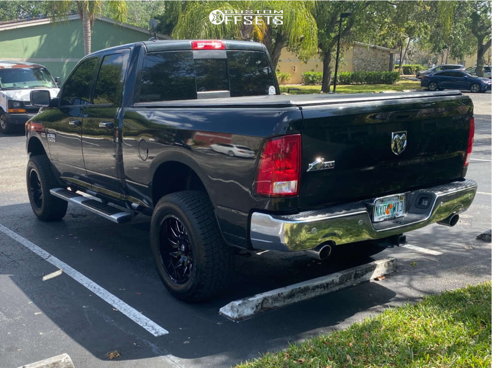 2017 Ram 1500 with 20x10 -18 Fuel Saber and 35/12.5R20 Milestar ...