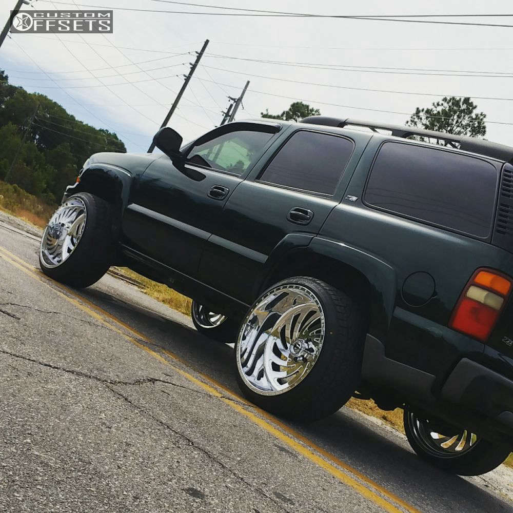 2003 Chevrolet Tahoe with 24x14 -76 Fuel Ff28 and 305/35R24 Ohtsu ...