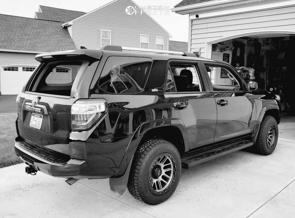 2020 Toyota 4Runner Wheel Offset Aggressive > 1" Outside Fender Stock ...