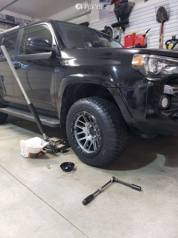 2020 Toyota 4Runner Wheel Offset Aggressive > 1" Outside Fender Stock ...