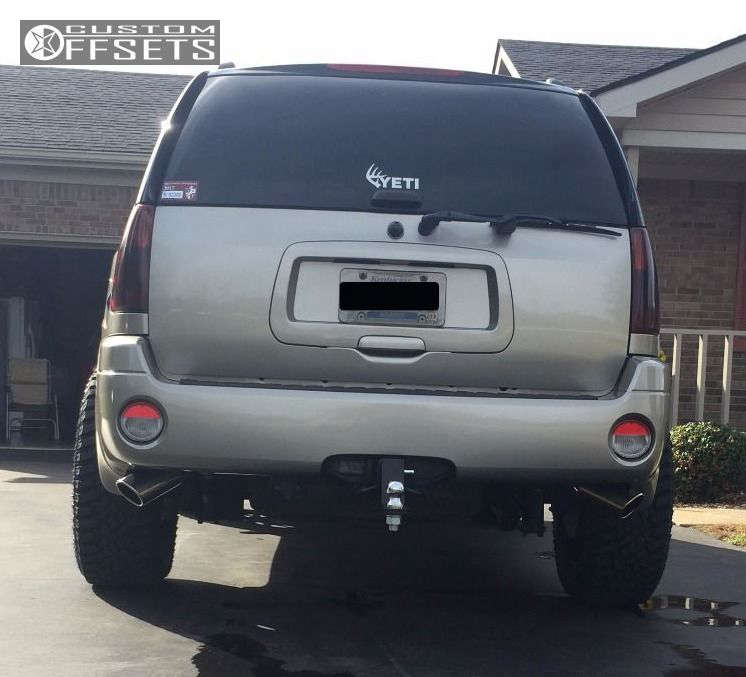 2003 GMC Envoy with 20x9 0 Hostile Sprocket and 285/55R20 Atturo Trail ...
