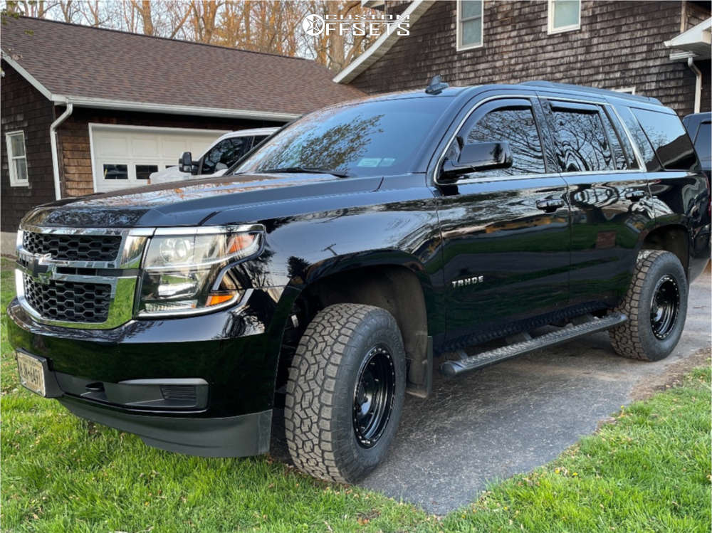 2019 Chevrolet Tahoe with 17x8.5 0 Method Vex and 32/10.5R17 Toyo Tires ...