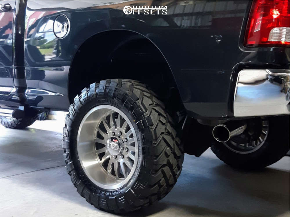 2017 Ram 3500 with 20x10 -25 Cali Offroad Summit and 35/12.5R20 Fuel ...