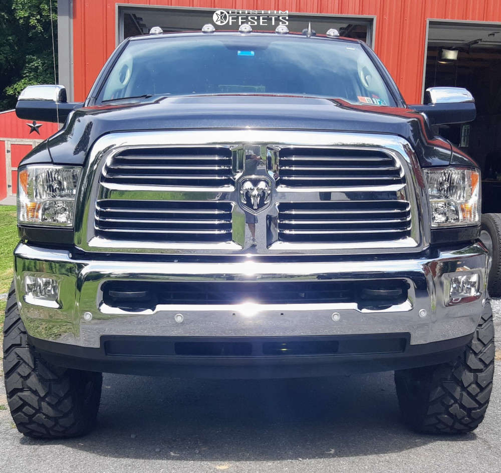 2017 Ram 3500 with 20x10 -25 Cali Offroad Summit and 35/12.5R20 Fuel ...