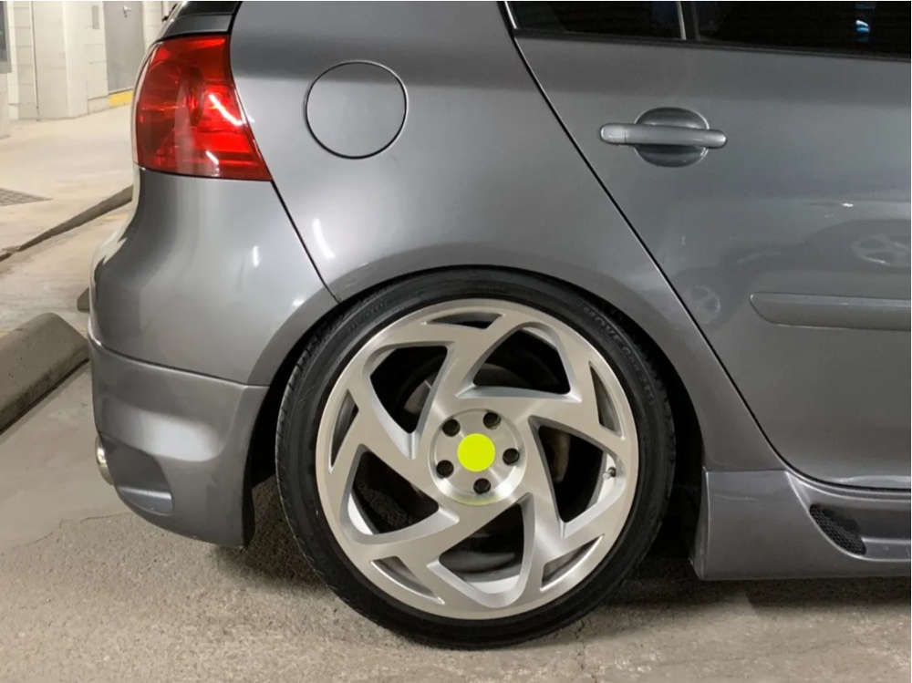 2007 Volkswagen Rabbit with 18x8.5 40 Radi8 R8s5 and 225/40R18 Ironman ...