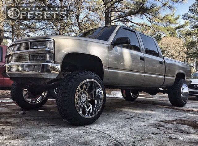 1999 Chevrolet C2500 with 22x14 -76 Hostile Gauntlet and 35/12.5R22 ...