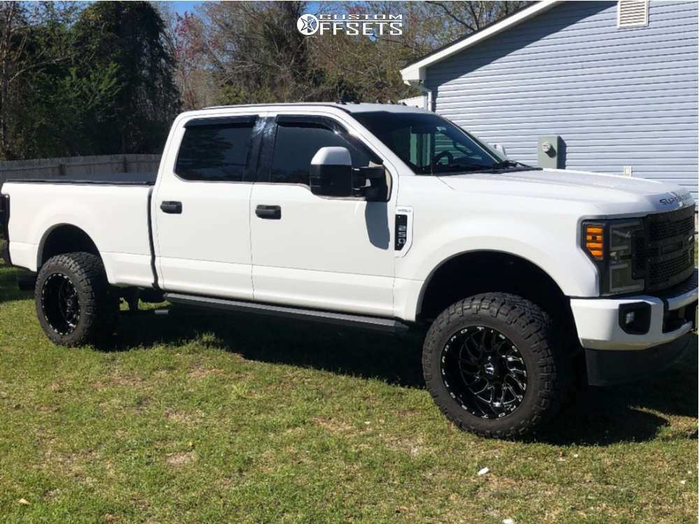 2017 Ford F-250 Super Duty with 20x12 -44 TIS 544BM and 35/12.5R20 ...