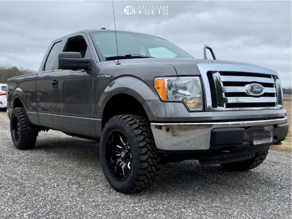 2010 Ford F-150 with 20x10 -18 XD Xd858 and 33/12.5R20 Nexen Roadian Mt ...