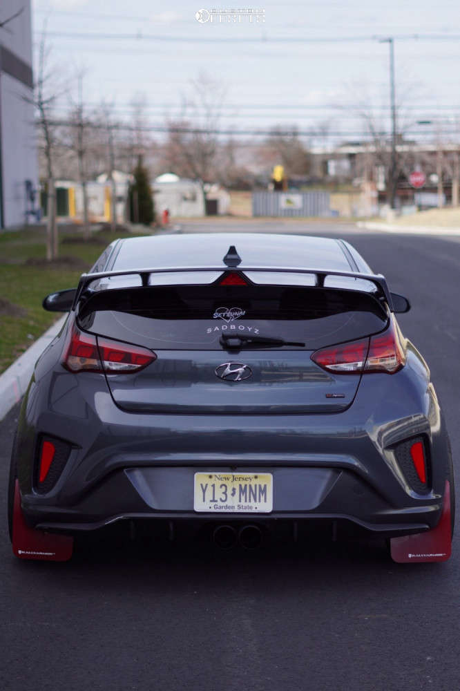 2019 Hyundai Veloster with 18x9.5 24 AVID1 AV6 and 225/40R18 Pirelli P ...