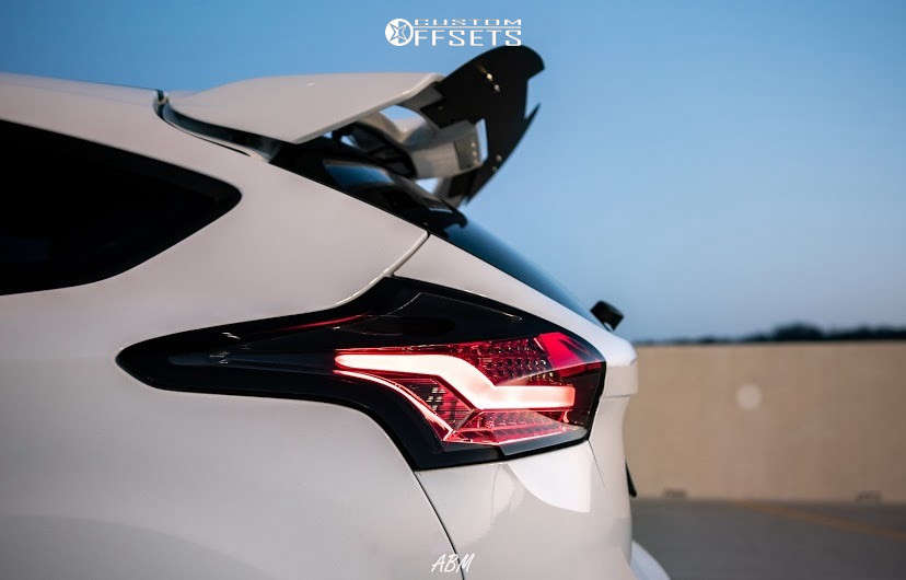 2015 Ford Focus with 18x8.5 40 ESR Cs8 and 225/40R18 Nitto Neo Gen and ...