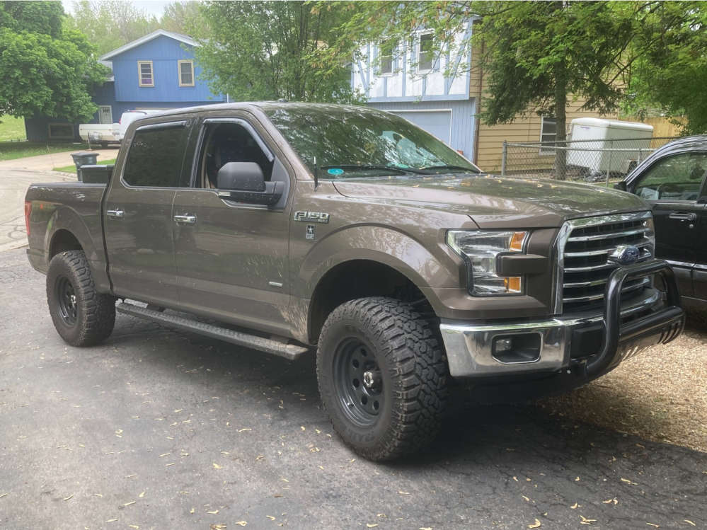 2015 Ford F-150 with 17x9 -12 Vision Soft 8 and 35/12.5R17 Kanati Trail ...