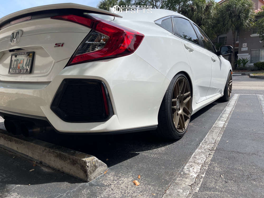 2018 Honda Civic with 18x8.5 35 Forgestar F14 and 235/40R18 Firestone ...