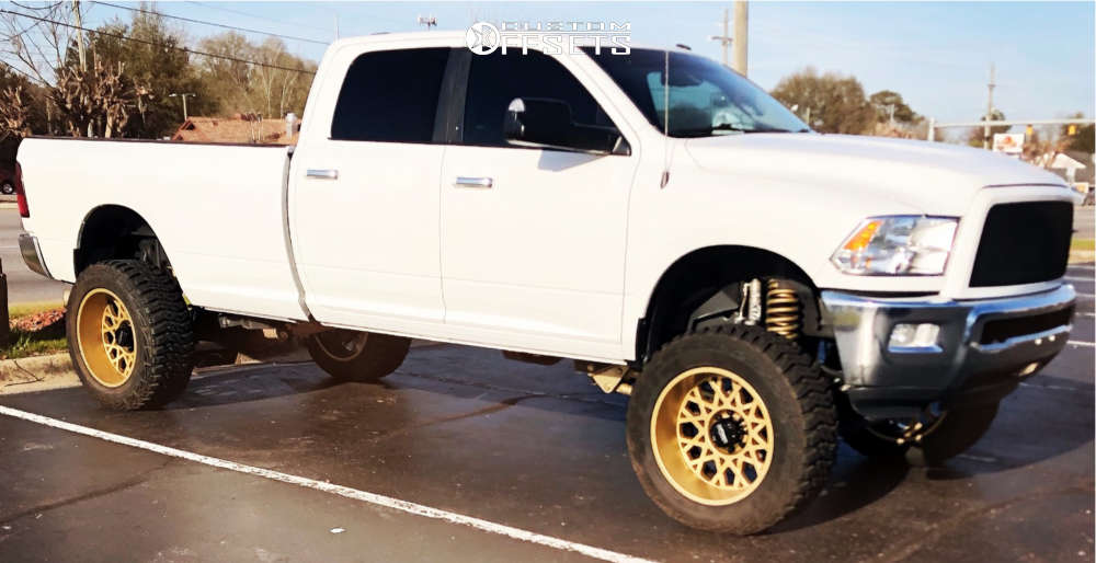 2015 Ram 2500 with 22x12 -44 Vision Rocker and 37/13.5R22 Kanati Mud ...