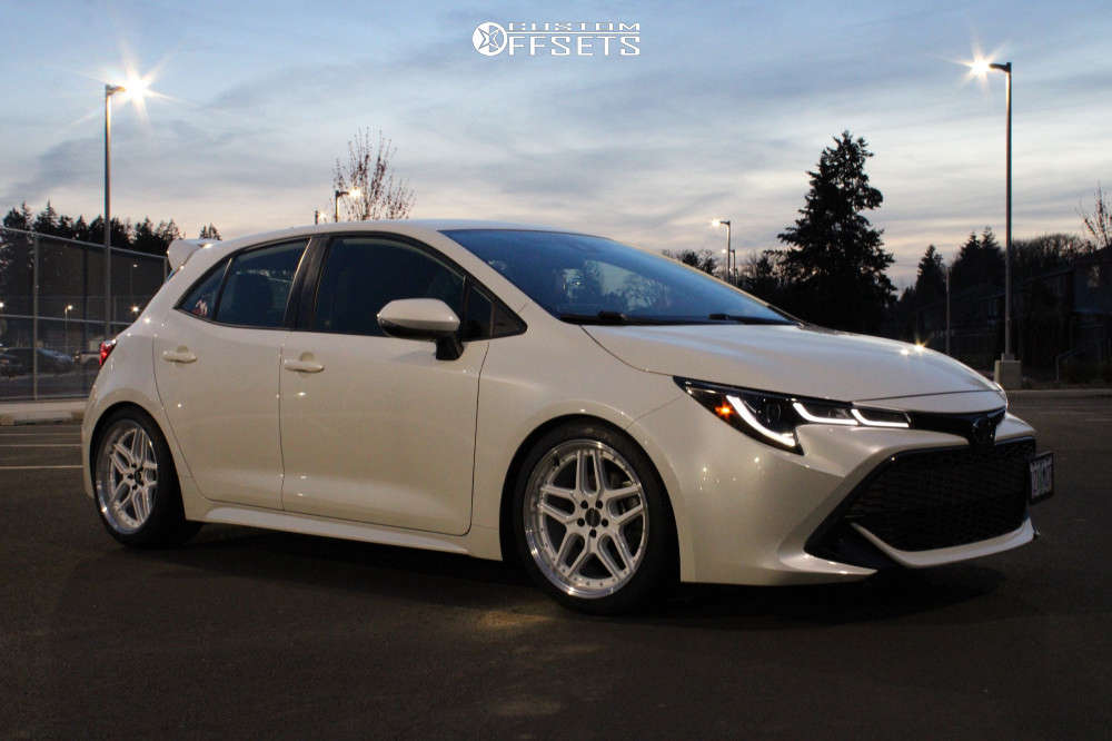 2020 Toyota Corolla with 18x8.5 30 ESR CS15 and 225/40R18 Nitto Motivo ...