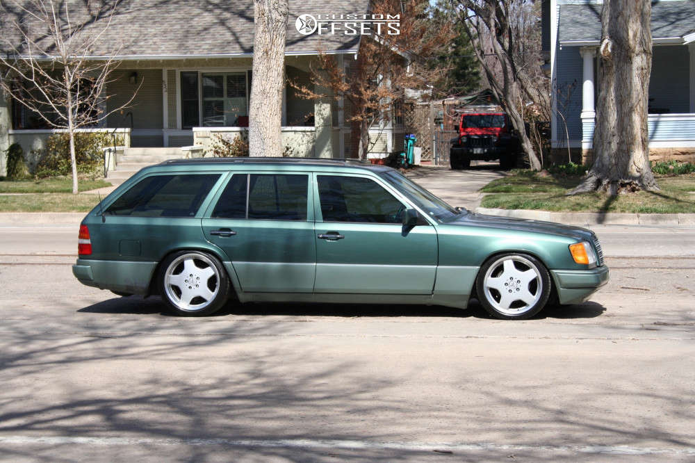 1994 Mercedes-Benz E320 with 18x8.5 44 OEM Wheels Monoblock and 215/40R18 Lionhart Lh-503 and ...