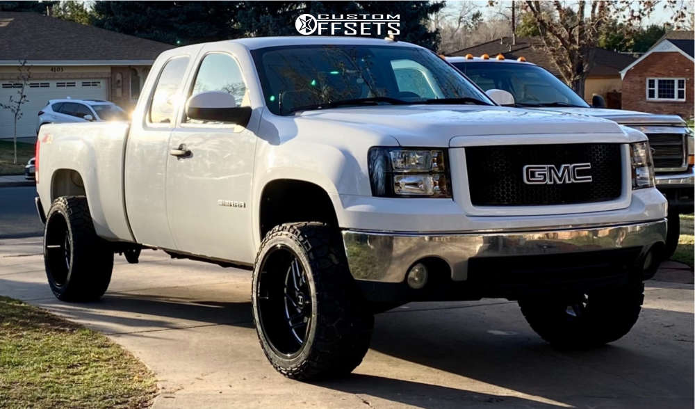 2008 GMC Sierra 1500 with 22x12 -51 Hostile Jigsaw and 33/12.5R22 Kenda ...