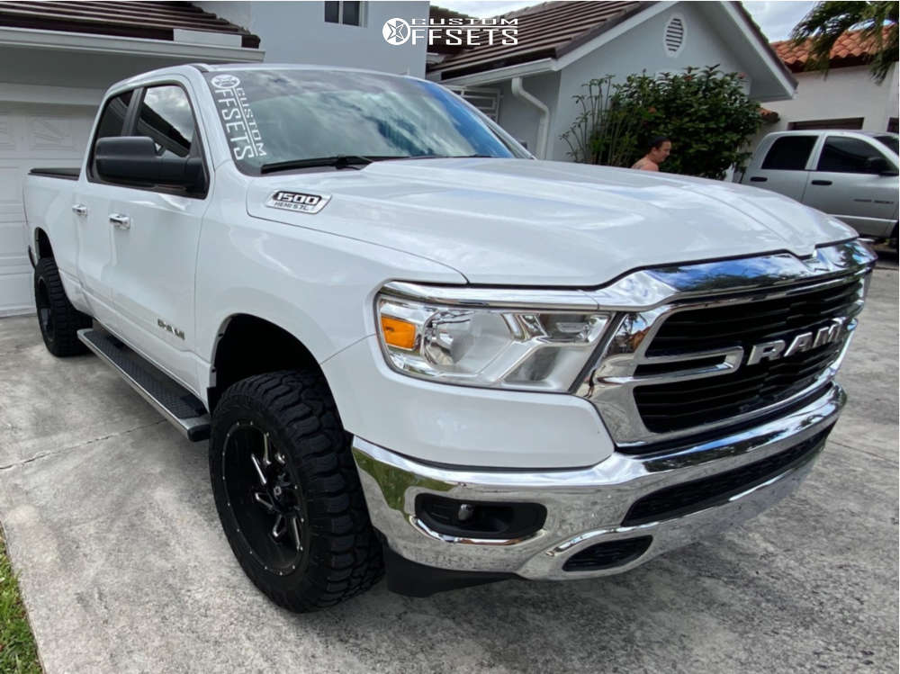2020 Ram 1500 with 20x10 -25 Vision Spyder and 33/12.5R20 Federal ...