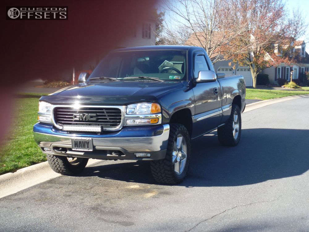 2001 GMC Sierra 1500 with 20x8.5 31 OE Performance 131 and 285/55R20 ...