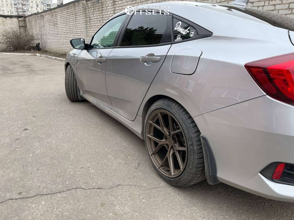 2016 Honda Civic with 18x9.5 38 Japan Racing SL01 and 245/40R18 ...